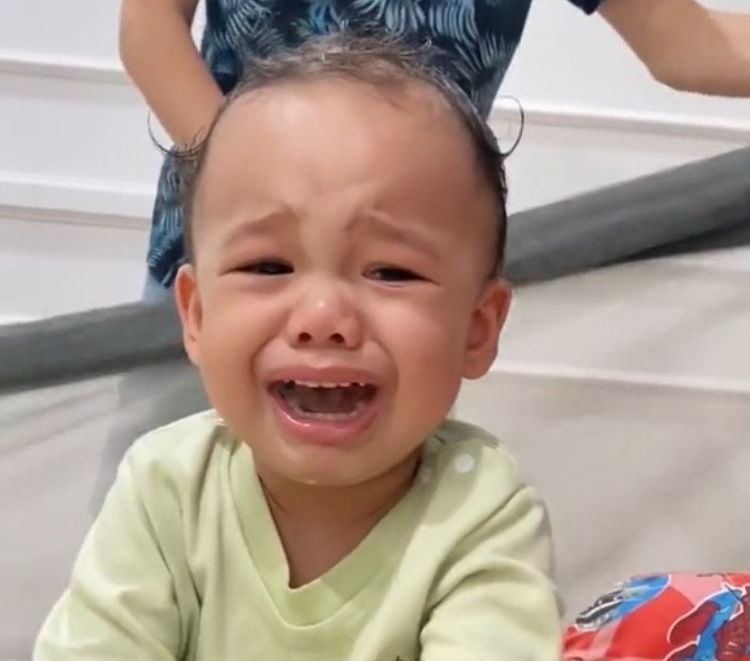 Momen Bayi Jenius Kenneth 'Kenkulus' Nangis karena Sang Ayah Tak Bisa ...
