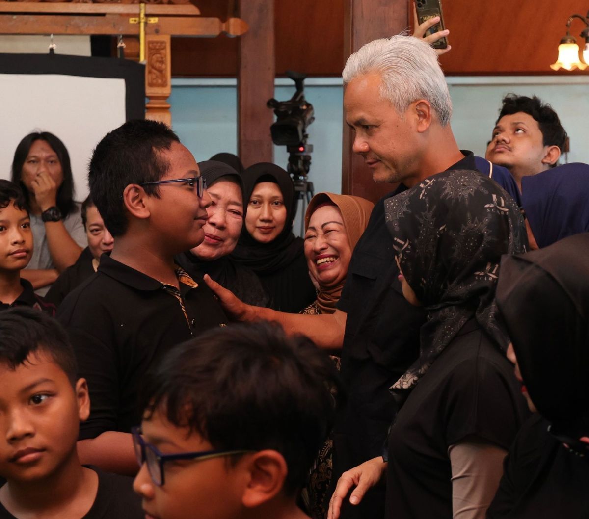 Melayat Blacius Subono di Solo, Ganjar: Beliau Orang Baik dan Seniman Hebat