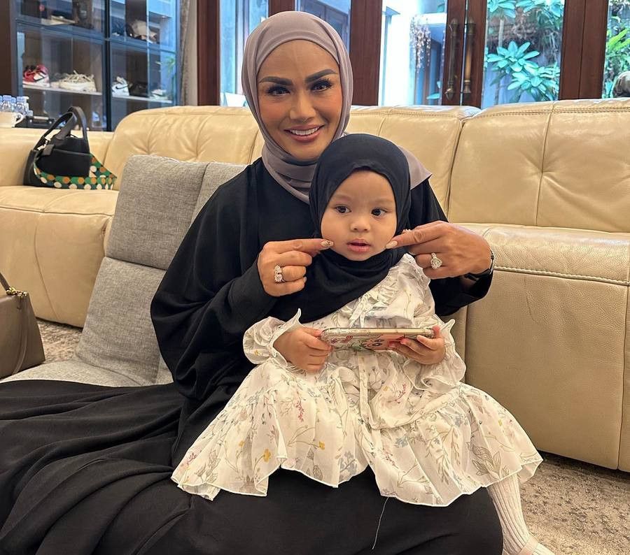 Potret Kris Dayanti Selalu Luangkan Waktu Demi Anak dan Cucu di Tengah ...