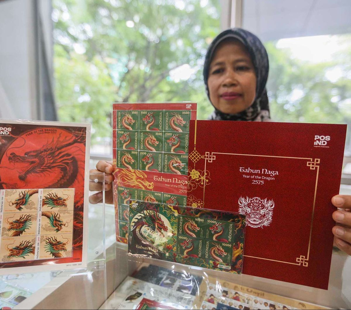 FOTO: Penampakan Perangko Edisi Khusus Tahun Baru Imlek 2024, Segini ...