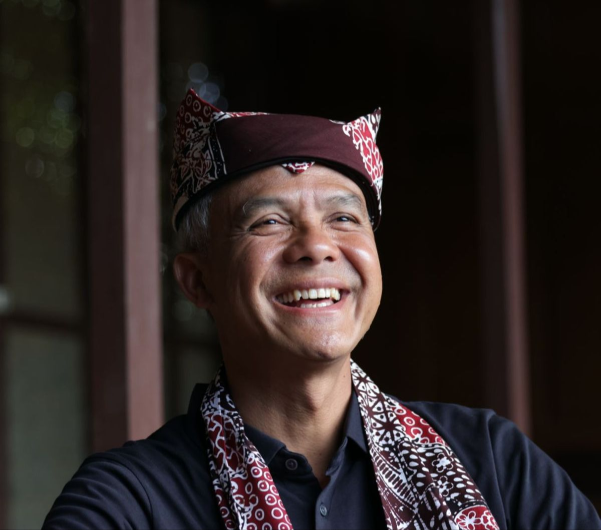 Ganjar soal Beda Ucapan dan Sikap Jokowi: Tak Boleh, Isuk Tempe Sore Dele