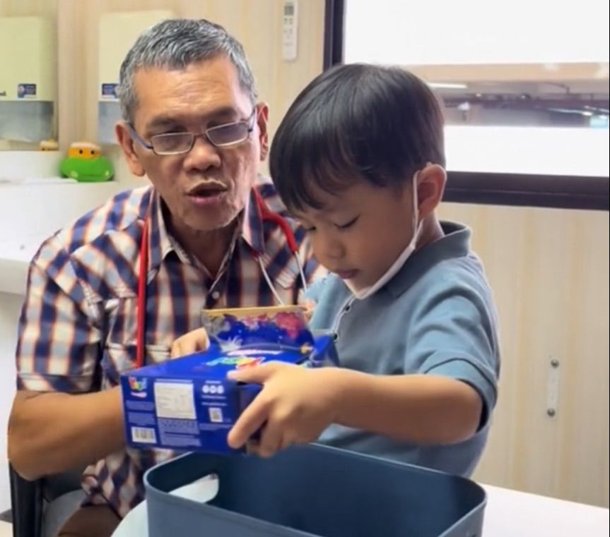 Terapkan Metode Distraksi, Cara Dokter Buat Anak Tak Trauma saat Suntik ...