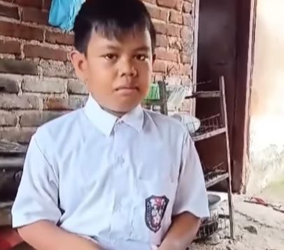 Kisah Pilu Bocah Kelas 3 SD Setiap Hari Makan Nasi Putih, Bikin Mewek Warganet