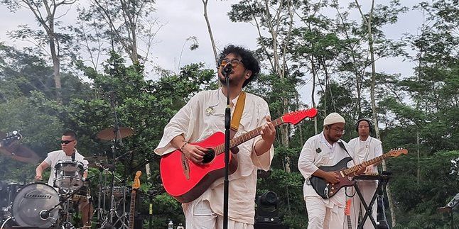 Kunto Aji Sukses Tebar Energi Positif di Konser Urup 2025, Ekspektasi ...