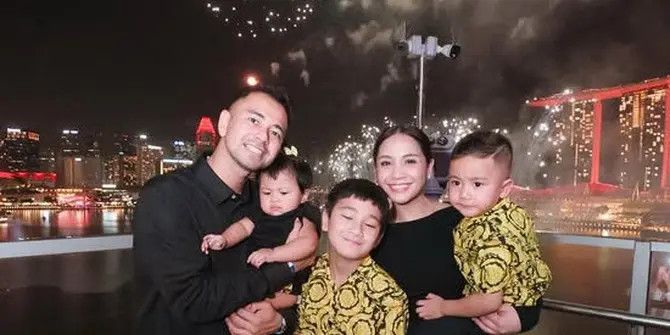 10 Gaya OOTD Artis Rayakan Tahun Baru di Luar Negeri dari Enzy Storia ...