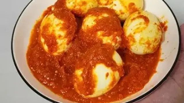 4 Resep Telur Balado Jawa, Hidangan Praktis yang Pasti Menggoda Selera - merdeka.com