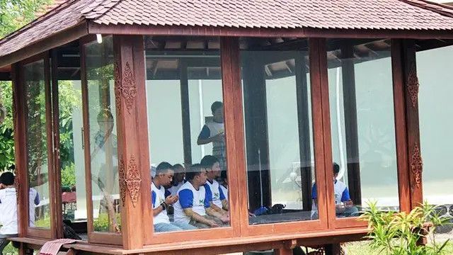 Inspirasi Desain Rumah Islami Terbaru 2025, di Dalamnya Ada Mushola ...