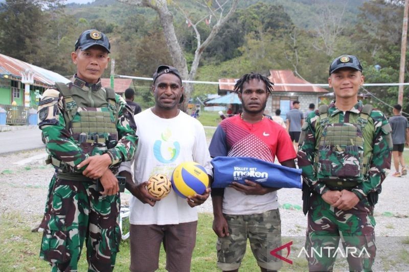 Tahukah Kamu? Satgas Yonif 521/DY Beri Bantuan Fasilitas Olahraga di ...