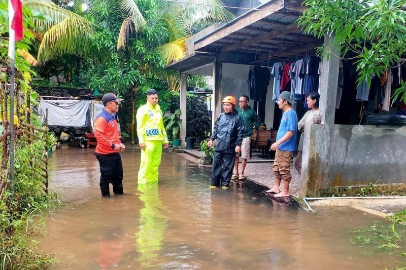 Waspada! BPBD Natuna Imbau Masyarakat Siaga Banjir Longsor Natuna Akibat Intensitas Hujan Tinggi ...