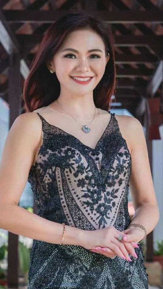 Potret Puspa Dewi Nenek Viral yang Cantik Bak ABG, Lihat Penampilan ...