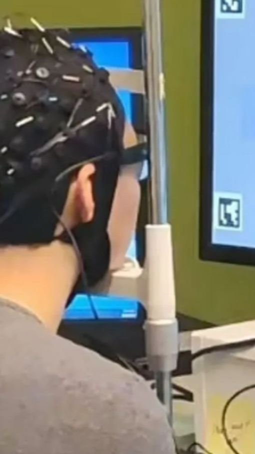 Scientists Successfully Create Mind Reading Helmets Using The Help Of