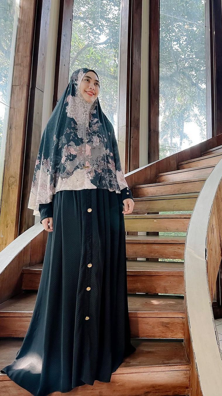 Kriteria Hijab Syari yang Perlu Diperhatikan Muslimah, Ketahui Juga ...