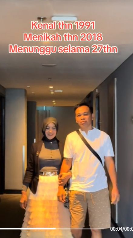 Jodoh Gak Kemana, Wanita Ini Menikah Dengan Mantan Kekasih Lamanya, Penantian 27 Tahun Berakhir ...