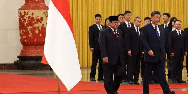 VIDEO: Detik-Detik Mayor Teddy Usir Tangan Paspampres China dari Mobil Prabowo - merdeka.com