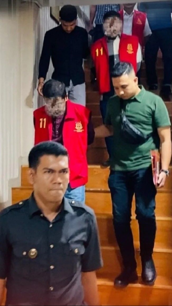 Kejari Sabang Tahan 3 Tersangka Perkara Dugaan Korupsi Penyertaan Modal ... Kejari Sabang Tahan 3 Tersangka Perkara Dugaan Korupsi Penyertaan Modal ...