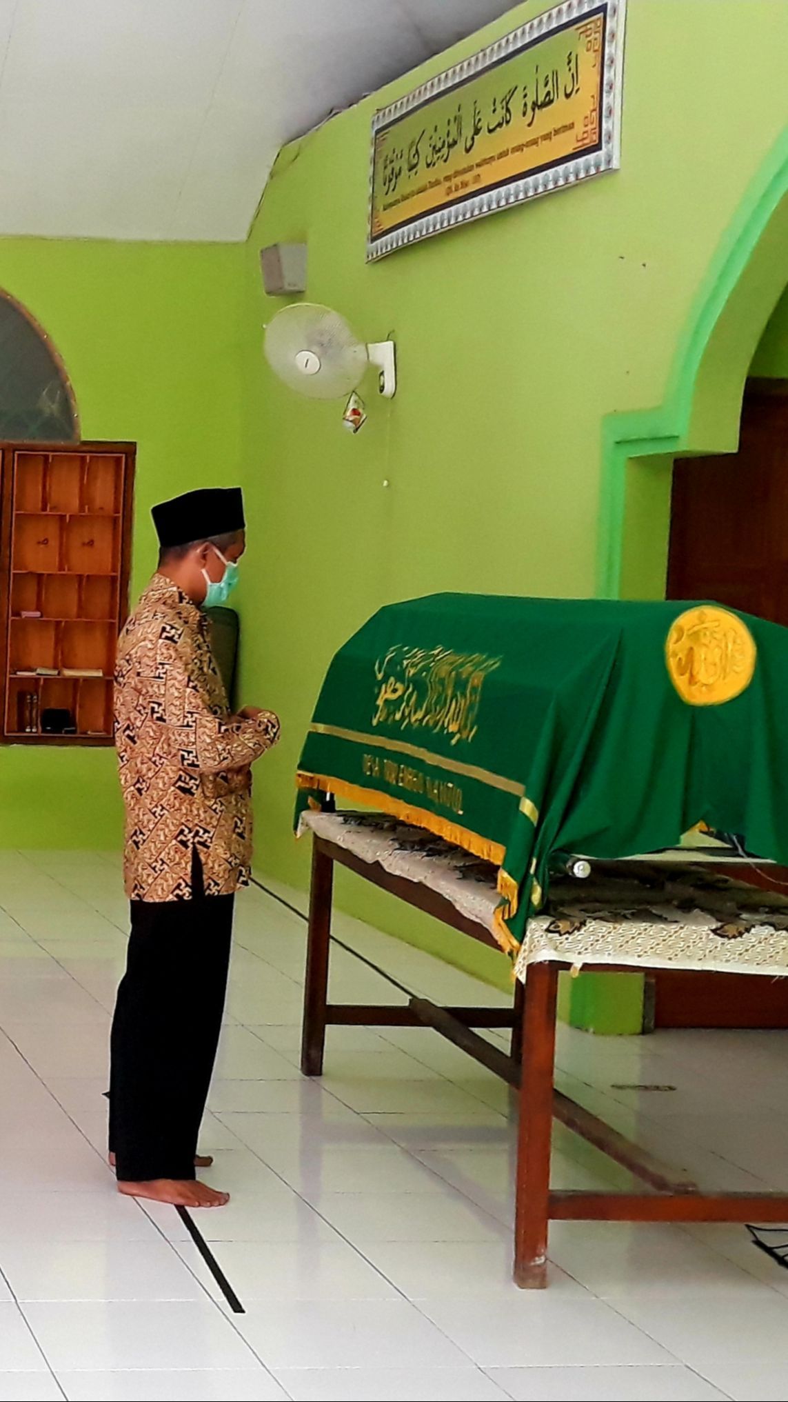 Doa Sholat Mayit Perempuan Lengkap Arab, Latin dan Artinya yang Perlu ...