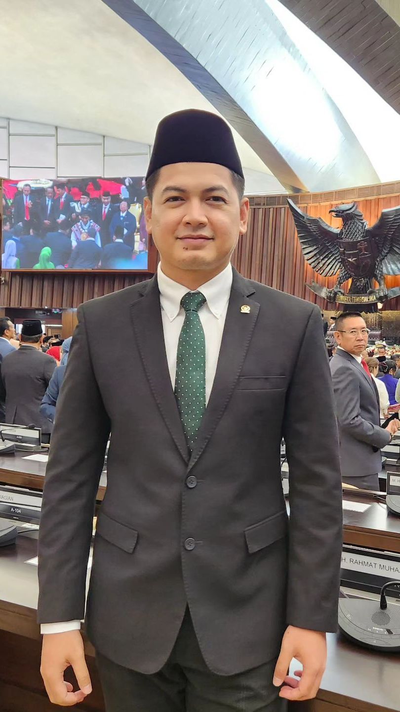 Potret Rumah Mewah Tommy Kurniawan, Artis Caleg yang Lolos ke Senayan dari Real Count Sirekap KPU