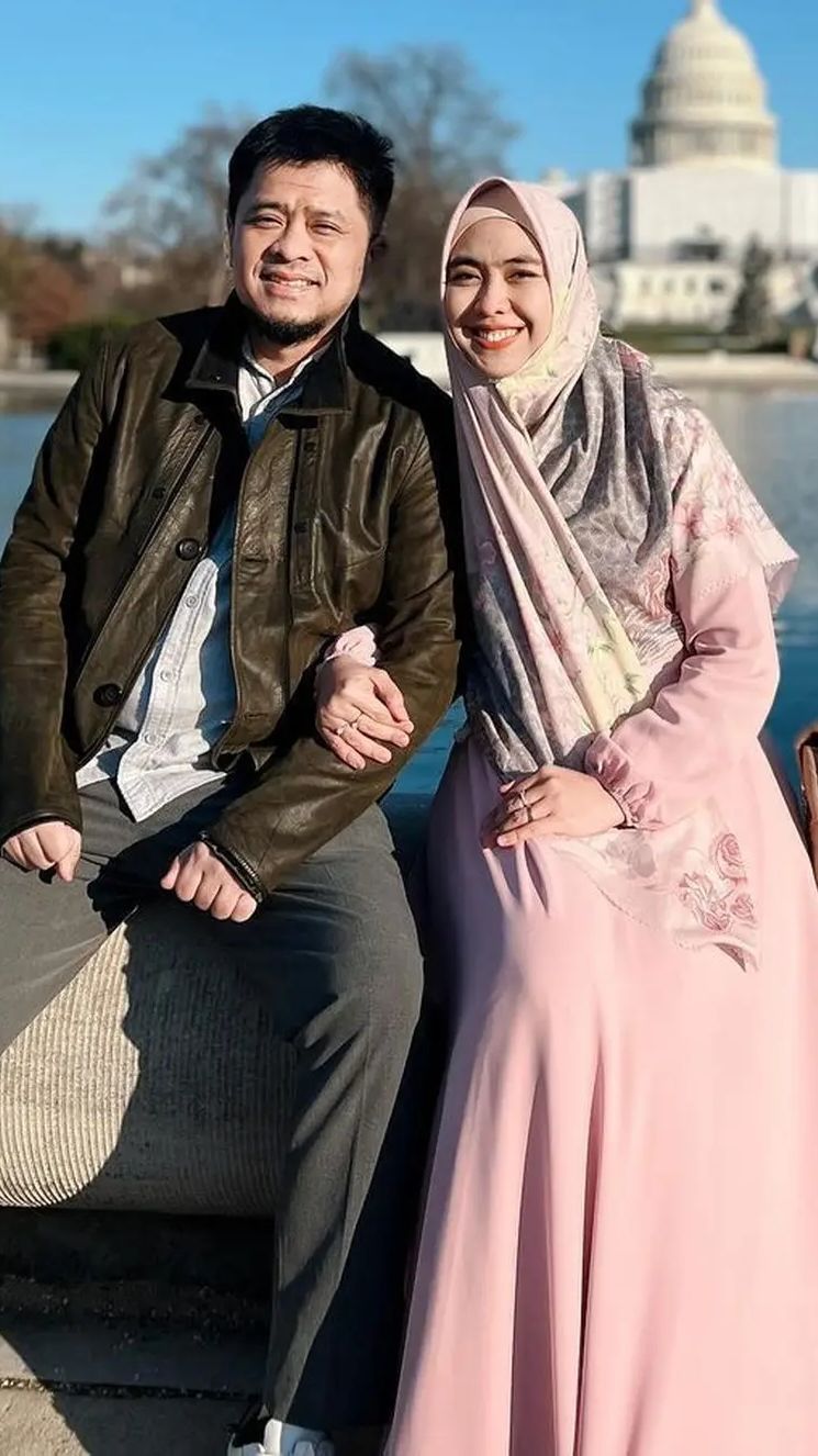 Ikut Bongkar Penyebab Ria Ricis-Teuku Ryan Cerai! Inilah 10 Potret ...