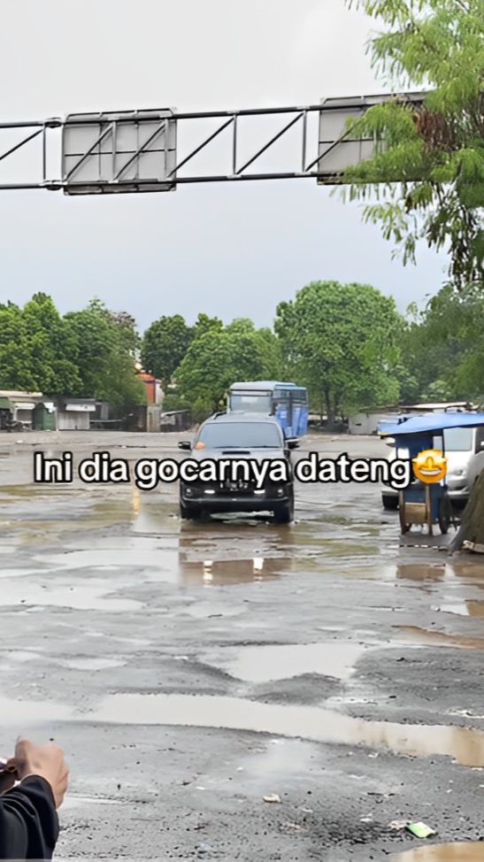 Sungguh Tak Disangka-sangka, Pesan Taksi Online Sopirnya Datang Bawa ... Sungguh Tak Disangka-sangka, Pesan Taksi Online Sopirnya Datang Bawa ...
