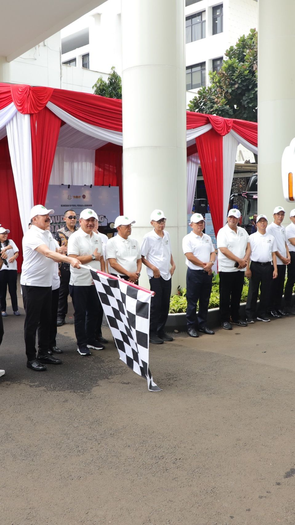 Jaksa Agung Lepas 14 Bus Mudik Gratis, Tujuan Malang hingga Lampung