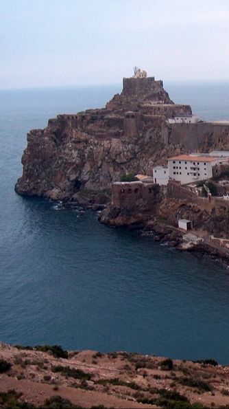 This is the Smallest Country Border in the World. Length of Only 85 ...