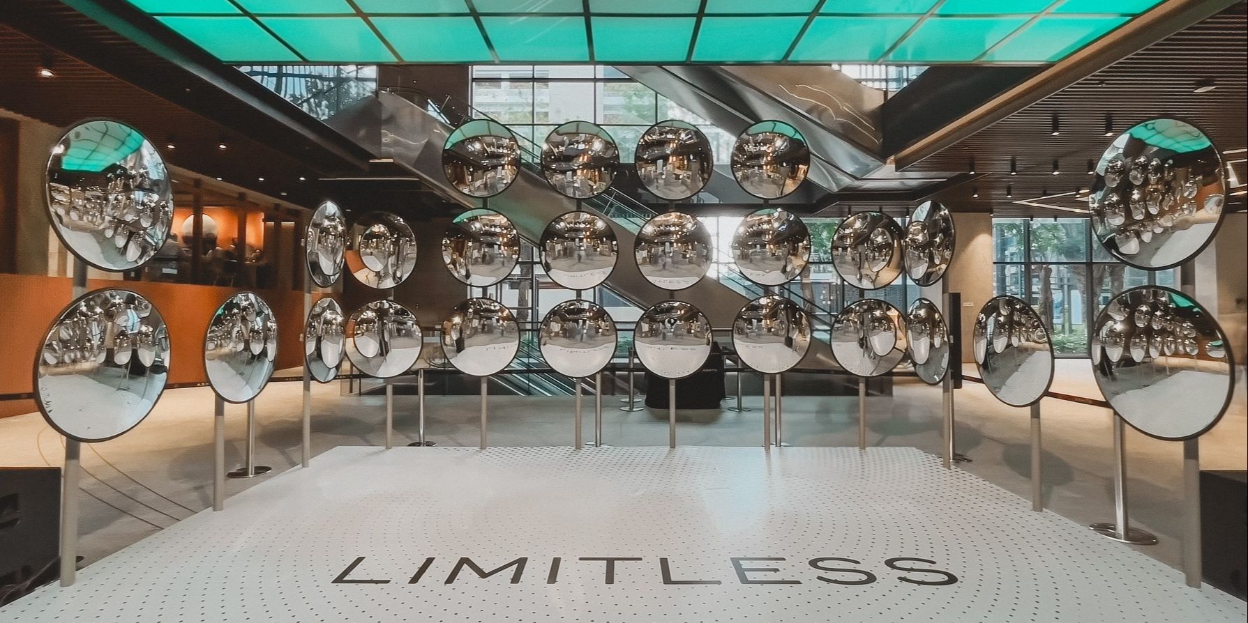 ASHTA District 8 SCBD Gelar Ajang Kreatif “LIMITLESS” untuk Merayakan ...