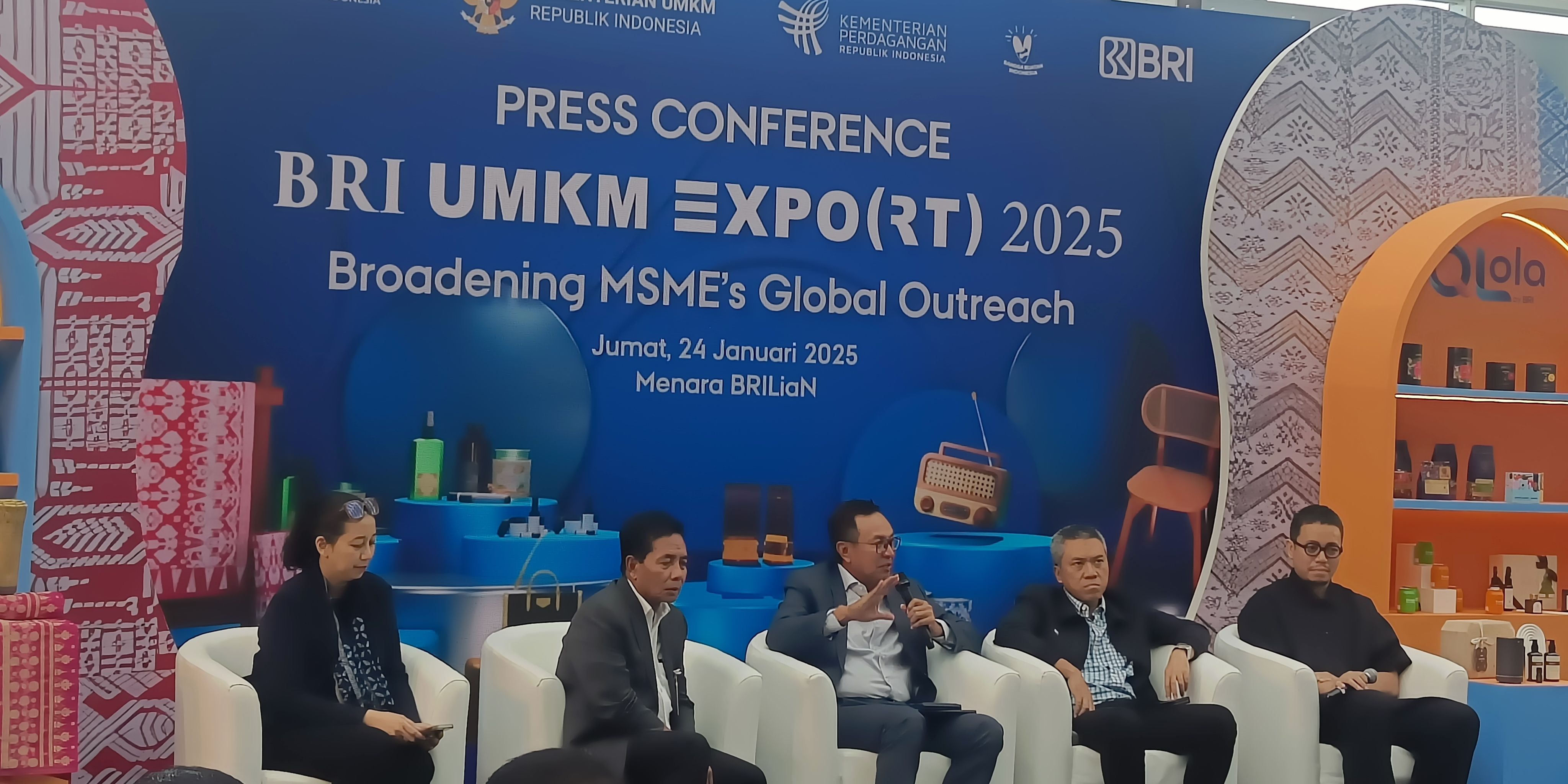 BRI Incar Transaksi Rp50 Miliar dari Ajang BRI UMKM EXPORT 2025 - merdeka.com