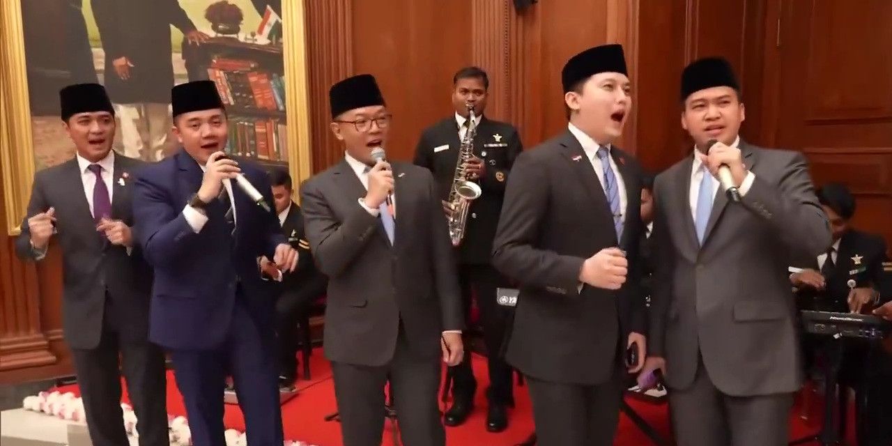 Momen Mayor Teddy hingga Menlu Sugiono Nyanyi Kuch Kuch Hota Hai saat Dampingi Prabowo ke India ...