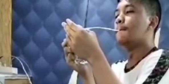 Viral Napi Lapas Ini Terang-terangan Isap Sabu dalam Sel - merdeka.com