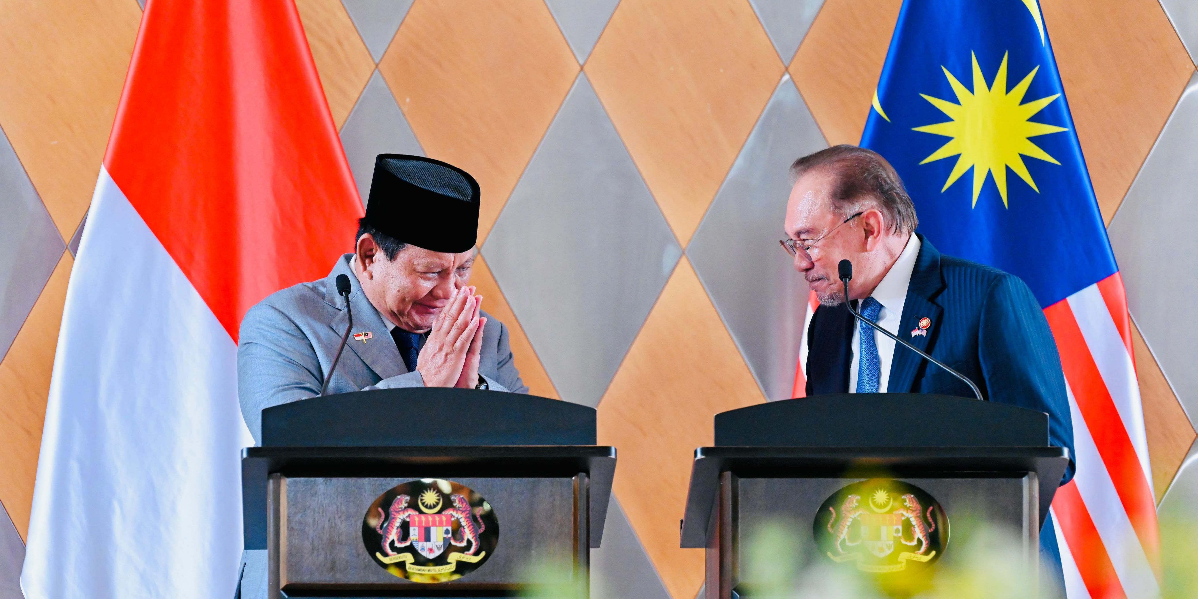 Prabowo Bahas Tenaga Kerja Bertemu PM Malaysia Anwar Ibrahim: Kita Sepakat Untuk Tertibkan ...