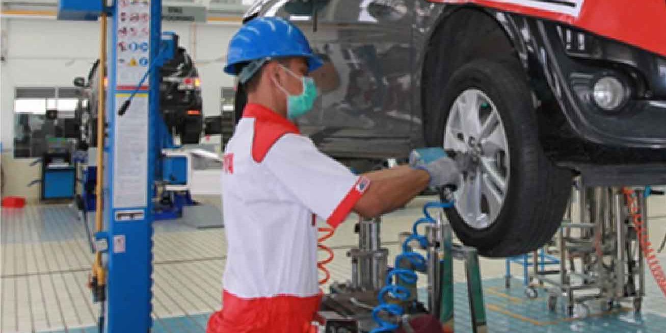 Seberapa Lama Umur Ban Mobil sebelum Diganti? Berikut Panduannya ...