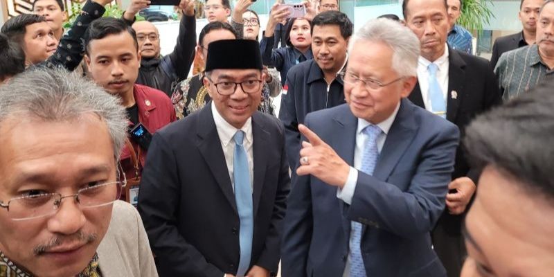 VIDEO: Reshuffle Kabinet, Brian Yuliarto Muncul di Istana Dikabarkan Gantikan Mendikti Satryo ...