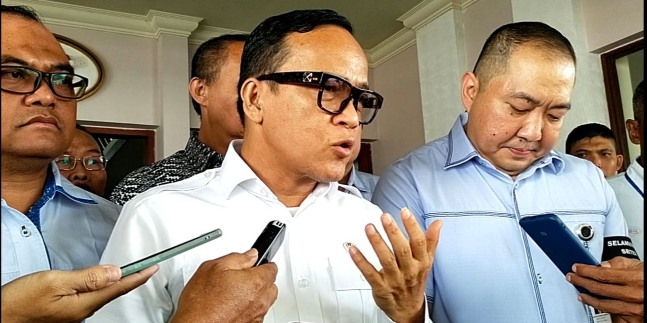 Kata Wamenaker Soal Janji Negara Hadir dan Buruh Sritex Tidak di-PHK Tak Sesuai Kenyataan ...