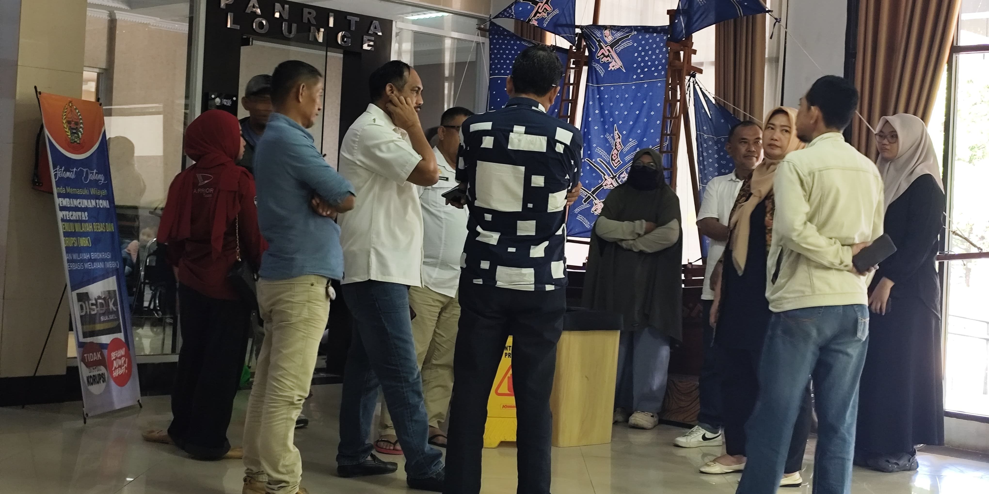 Murid SMAN 17 Makassar juga Terancam Tak Bisa Daftar SNBP, Orang Tua Demo Sekolah: Mereka Lalai ...