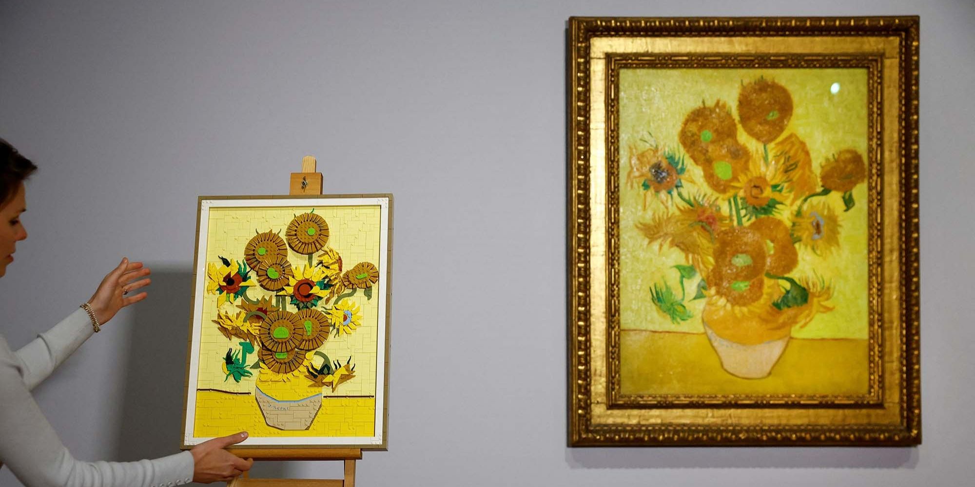 FOTO: Membuat Lukisan Bunga Matahari Van Gogh dengan Lego - merdeka.com