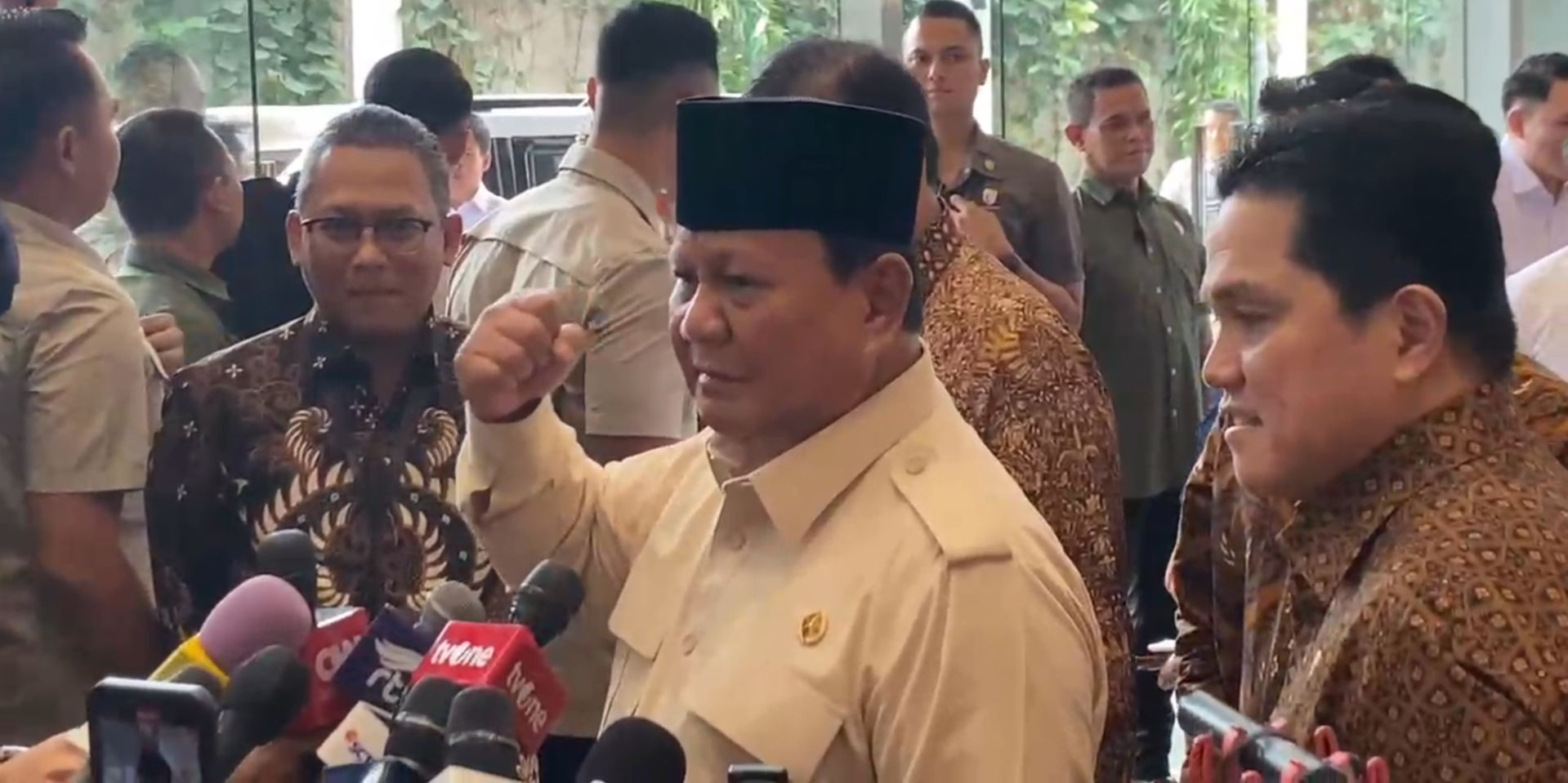 Prabowo Instruksikan Ojol dan Kurir Online Dapat THR - merdeka.com