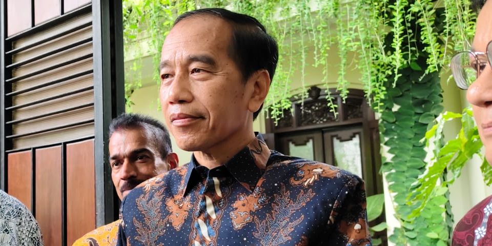 Jokowi Kaget Rumah Ridwan Kamil Digeledah KPK - merdeka.com