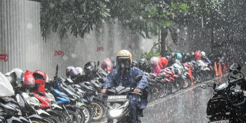 BMKG Ingatkan Pemudik Potensi Cuaca Ekstrem Sepekan ke Depan: Jangan Paksa Perjalanan kalau ...