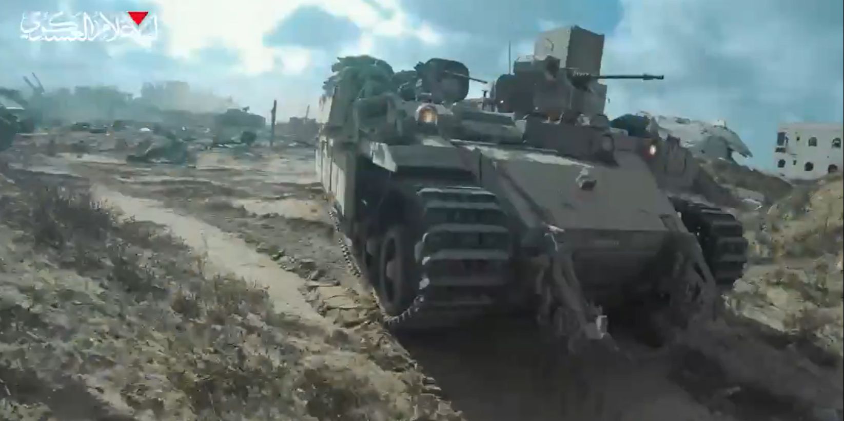 VIDEO Pejuang Hamas Naik ke Tank Israel di Gaza Lalu Lemparkan Bom, 7 ...