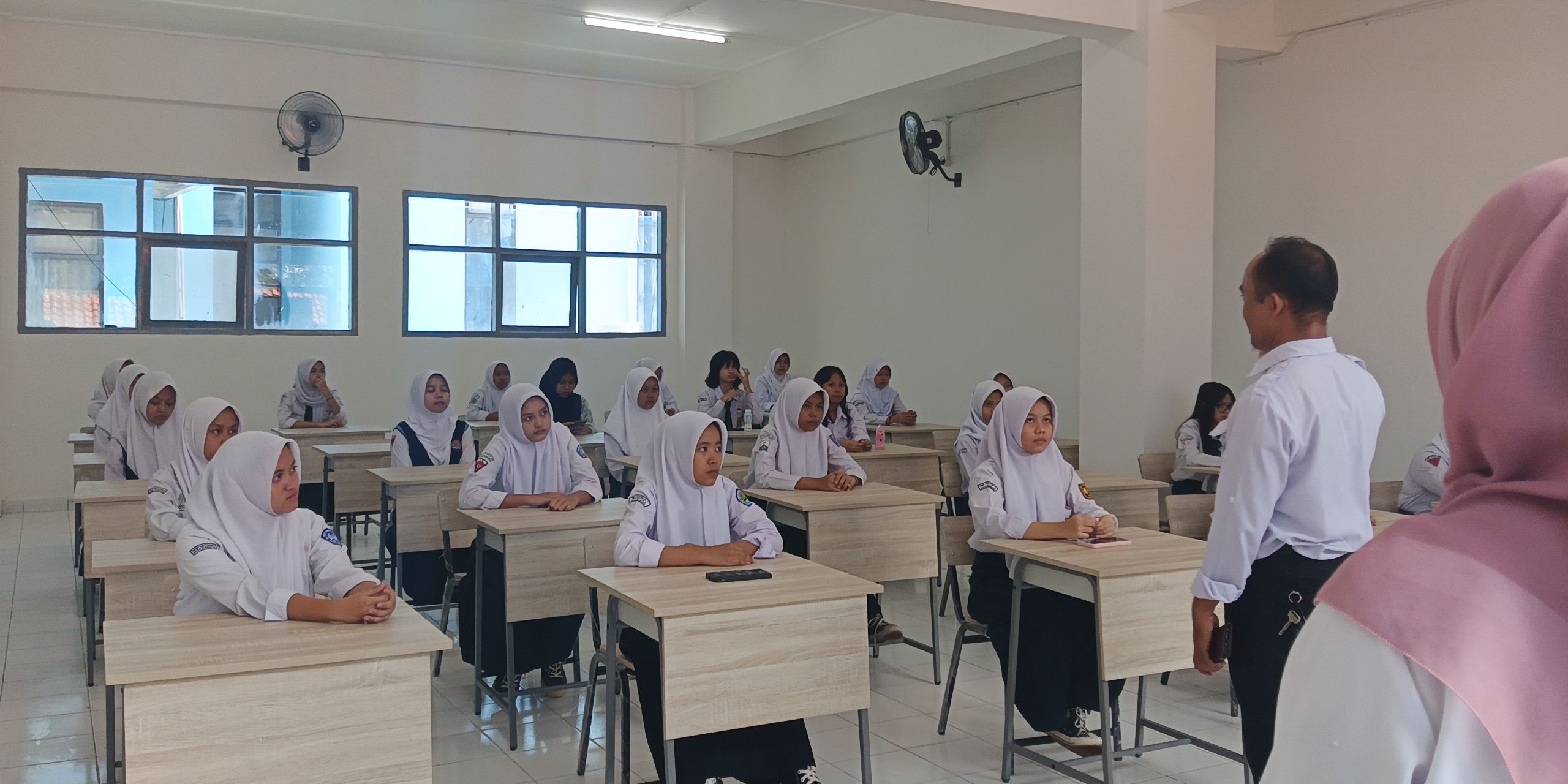 Sekolah Swasta Gratis Resmi Dimulai di Jakarta, 40 Sekolah Jadi ...
