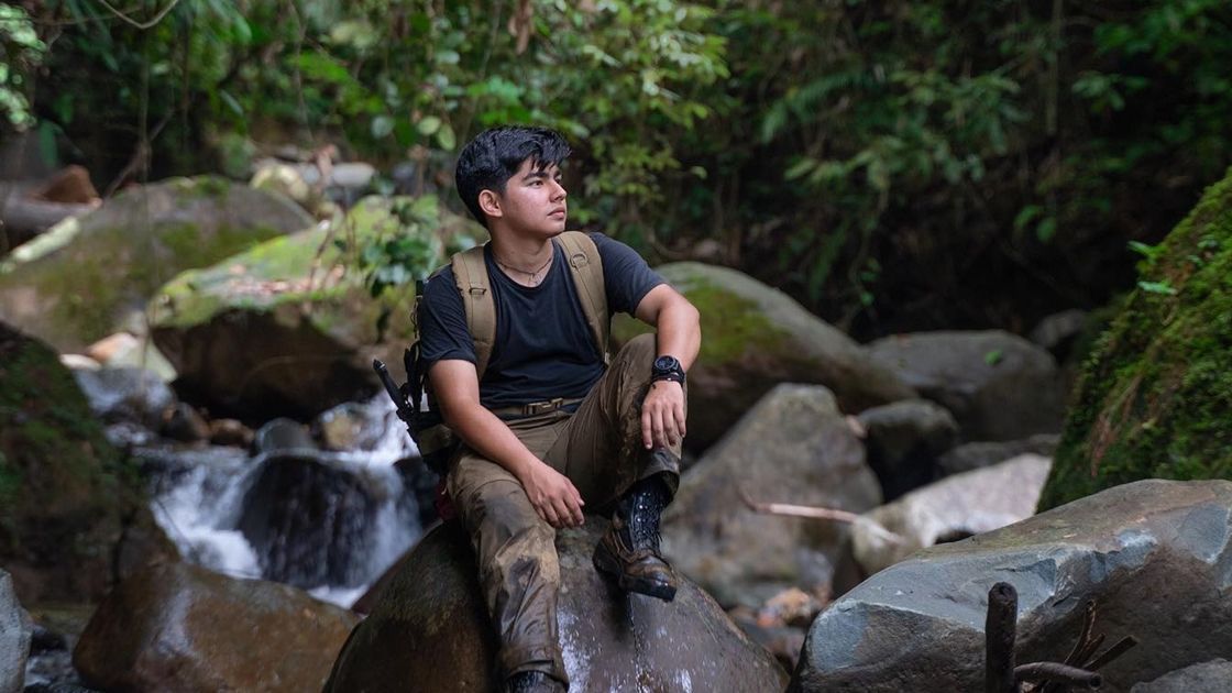 Potret Rumah Andrew Kalaweit ‘Tarzan Tampan’ yang Tinggal di Tengah Hutan Kalimantan, Desainnya ...