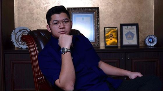 10 Potret Sultan Sapta Mantan Aaliyah Massaid yang Punya Profesi Mentereng