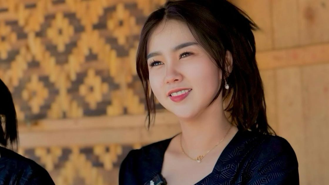 8 Potret Vilmei TikToker yang Kembali Datangi Rumsyah untuk Berikan Handphone Baru Usai Diledek ...