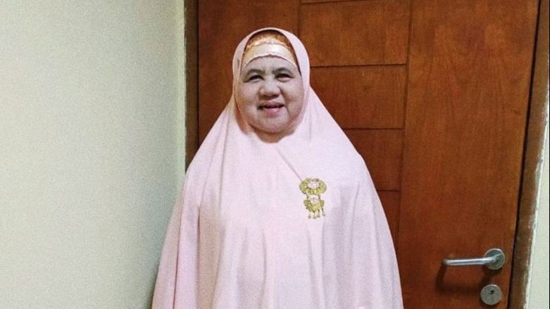 Haji 33 Kali, Ini 7 Sumber Kekayaan Mamah Dedeh yang Ternyata Sultan ...