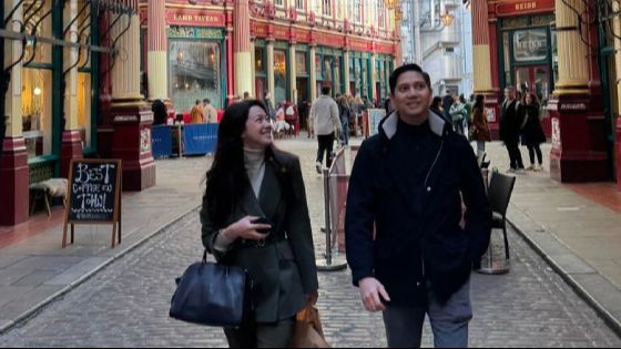 Potret Cantik Mila Gunawan Saat Pelantikan Kakak Ipar, Bikin Salfok