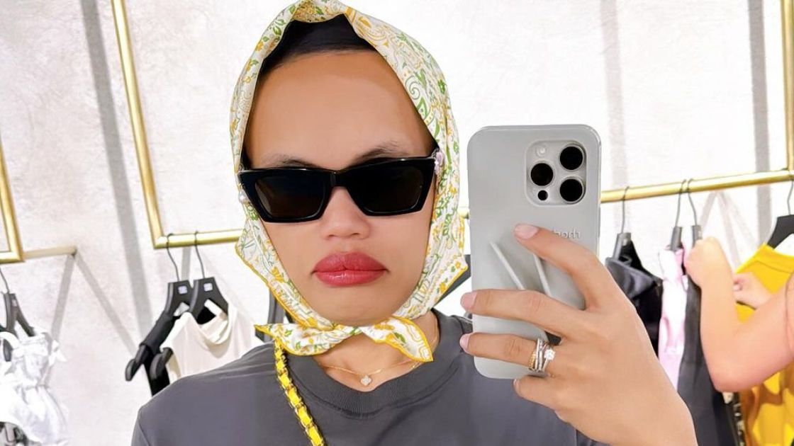 Wanda Harra Pakai Pakaian Muslimah dan Bercadar, Begini Komentar ...