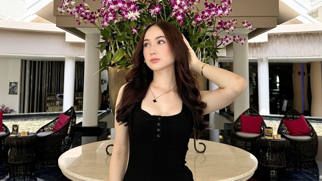 8 Potret Laura Moane yang Dinilai Makin Berkelas usai Putus dari Al Ghazali, Netizen: Dia Sakit ...