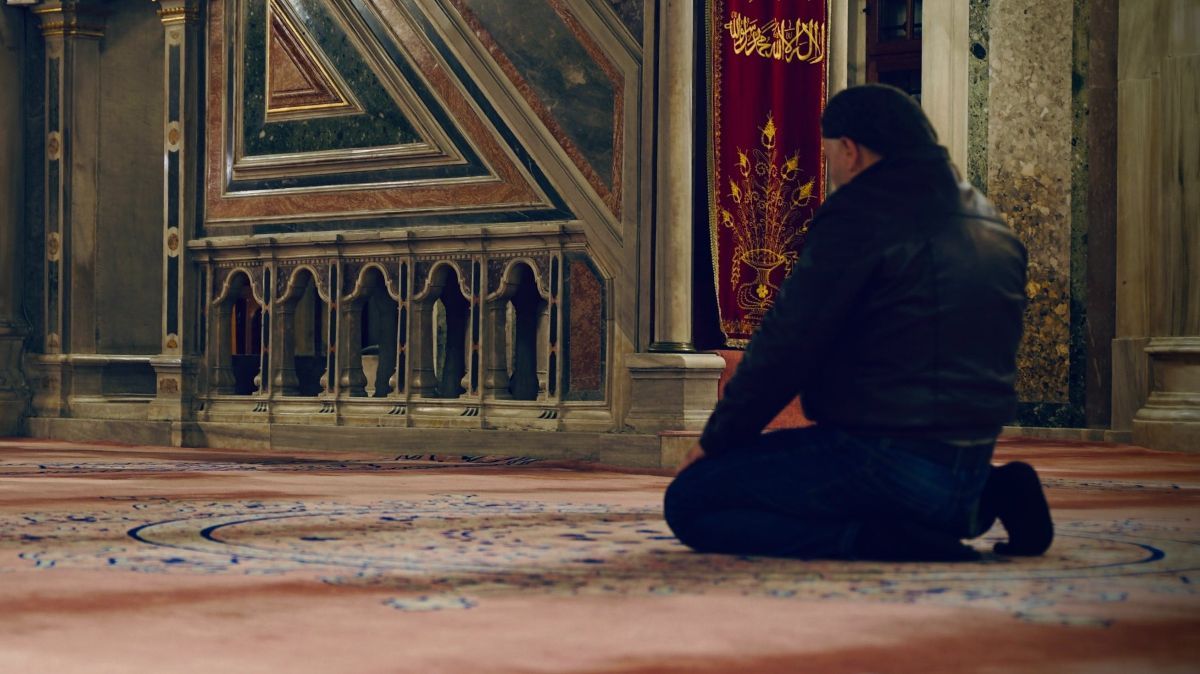 6 Fadhilah Istiqomah Sholat Tobat, Lengkap dengan Bacaan Doanya dalam ...