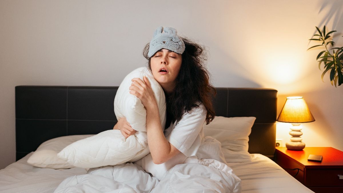 Sering Terbangun dari Tidur di Tengah Malam? Ketahui 3 Penyebabnya