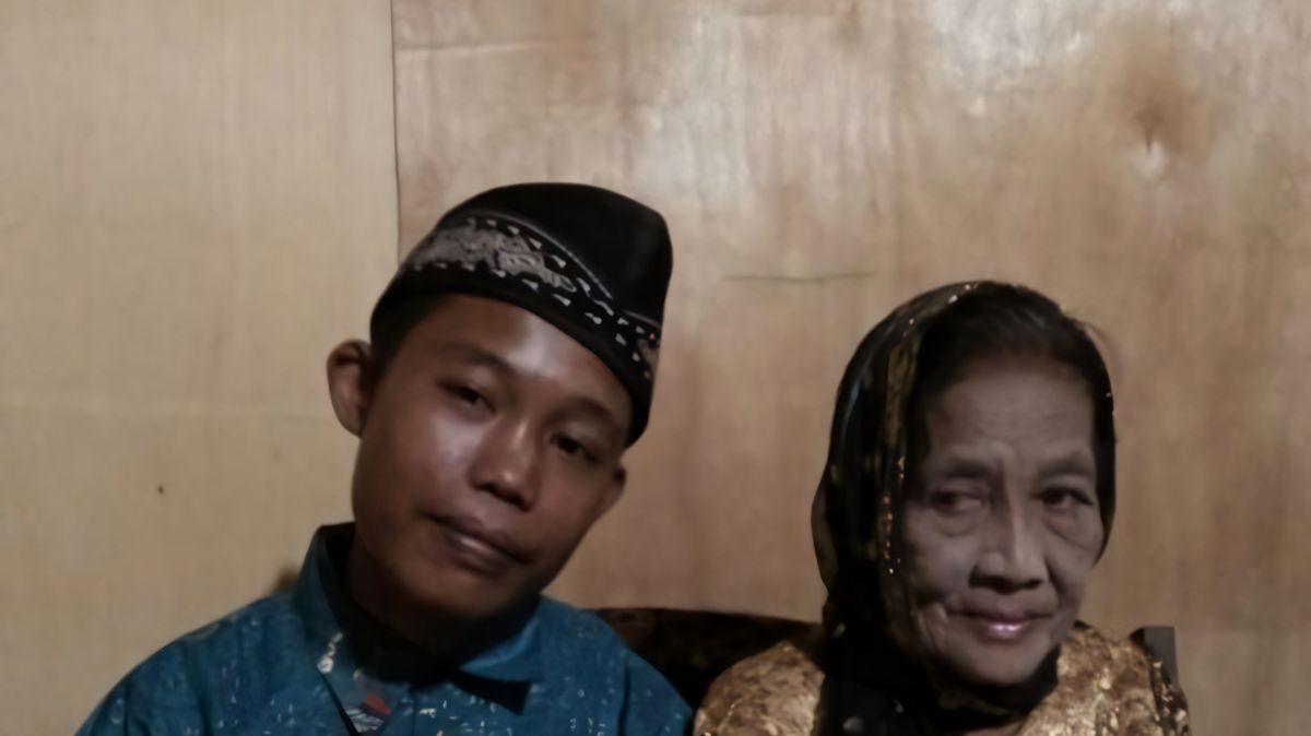 Dulu Pernah Viral Menikahi Brondong Kelahiran Tahun 2001, Masih Ingat ... Dulu Pernah Viral Menikahi Brondong Kelahiran Tahun 2001, Masih Ingat ...